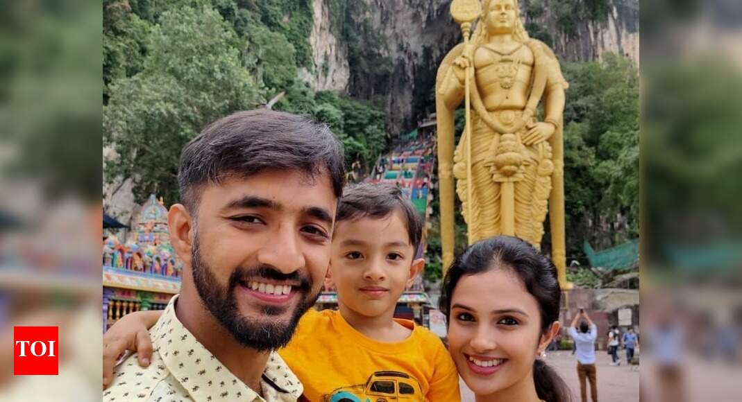 Siva Manasula Sakthi fame Ranjini Pradeep looks cute as a button in her ...