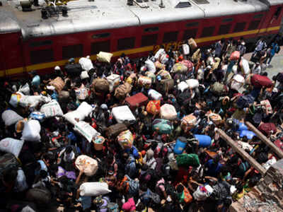Bihar: 1.25 lakh migrants from 10 states return by 89 trains | Patna ...