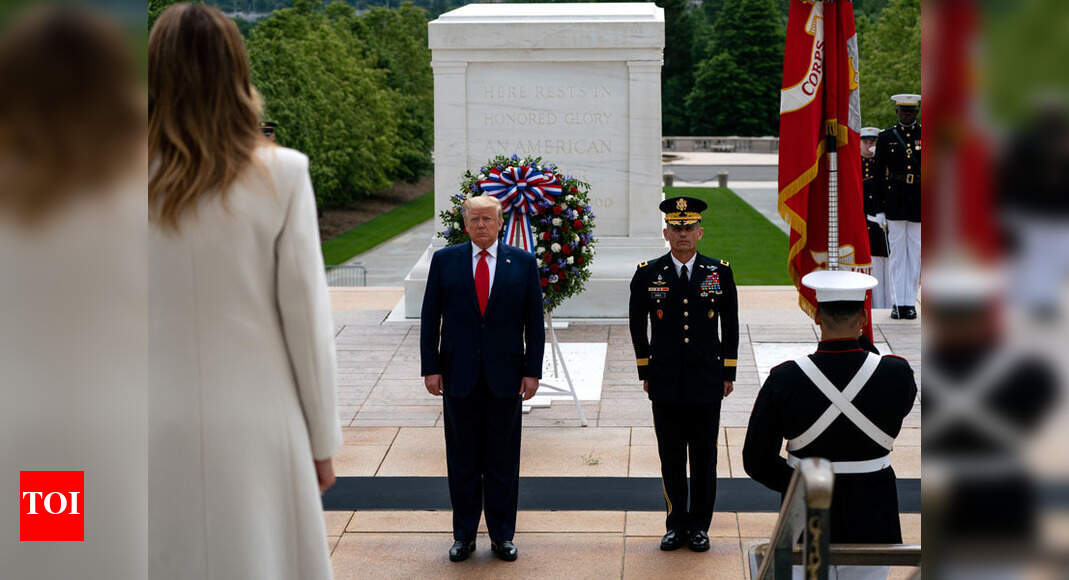 Trump commemorates Memorial Day, defends decision to play golf - Times ...