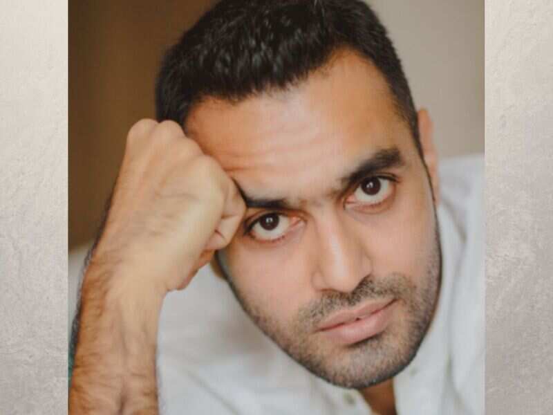 Ravinder Singh to come out with short tales on love - Times of India