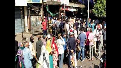 Ahmedabad: Kalupur grain market opens for 3 hours | Ahmedabad News ...