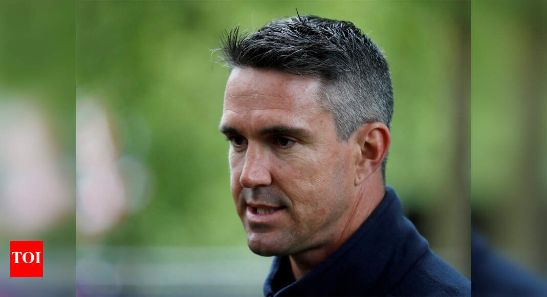 Pietersen enjoys Friday with kids, posts picture on social media | Off ...