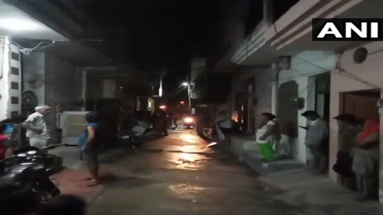 Strong Tremors Of Earthquake Felt In Entire North India Including Delhi ...