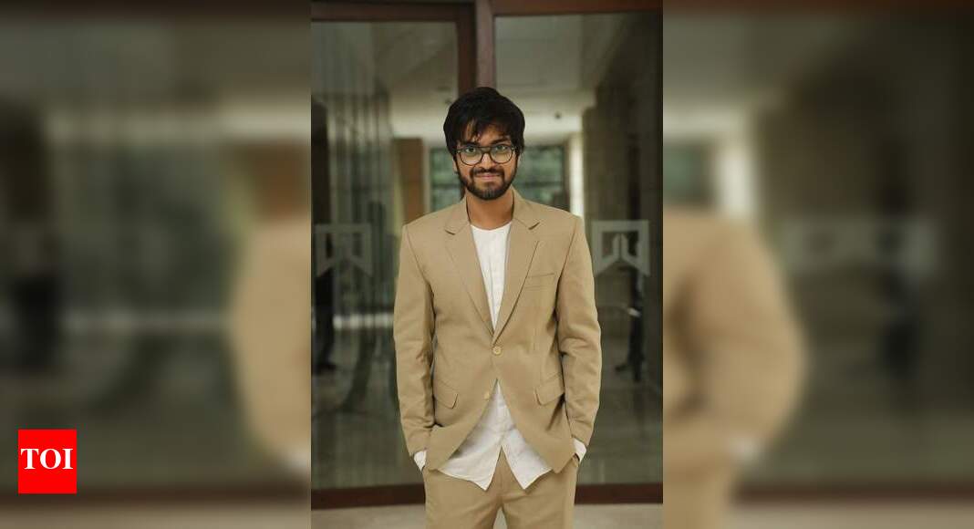 Here’s how ‘Abyakto’ matured Anubhav in real life | Bengali Movie News ...