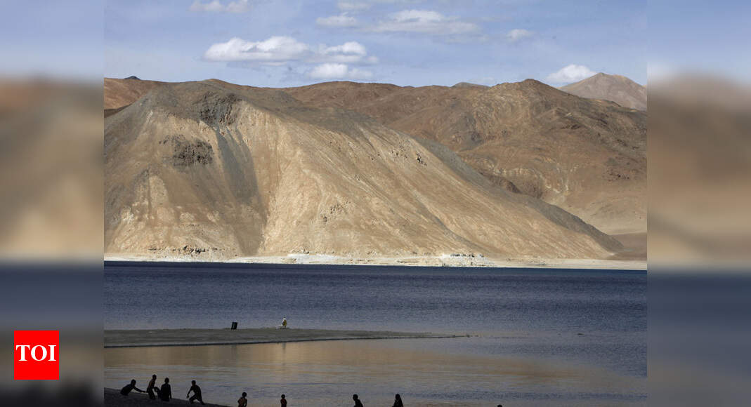Chinese troops move few hundred yards back in Galwan Nala area: Sources ...