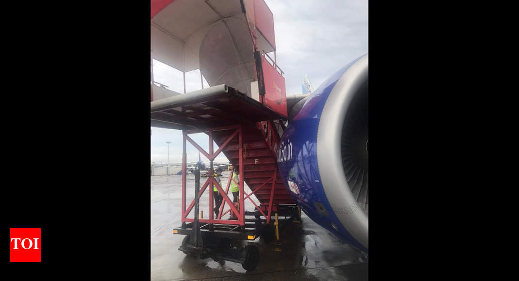 Mumbai airport: SpiceJet step ladder crashes into IndiGo craft wing ...