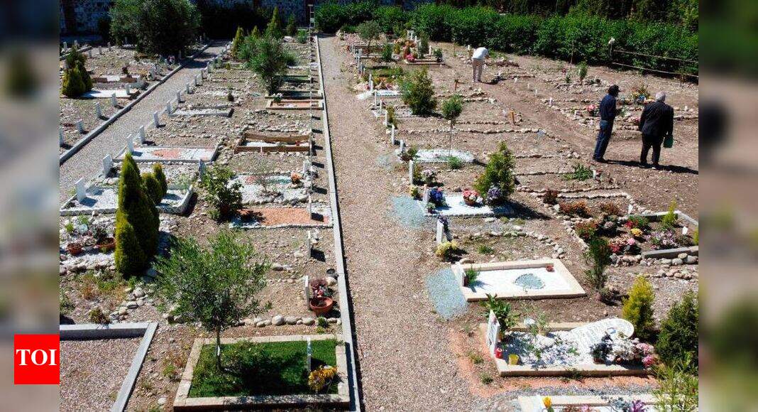 For Italy's Muslims, lack of burial space deepens grief in pandemic ...