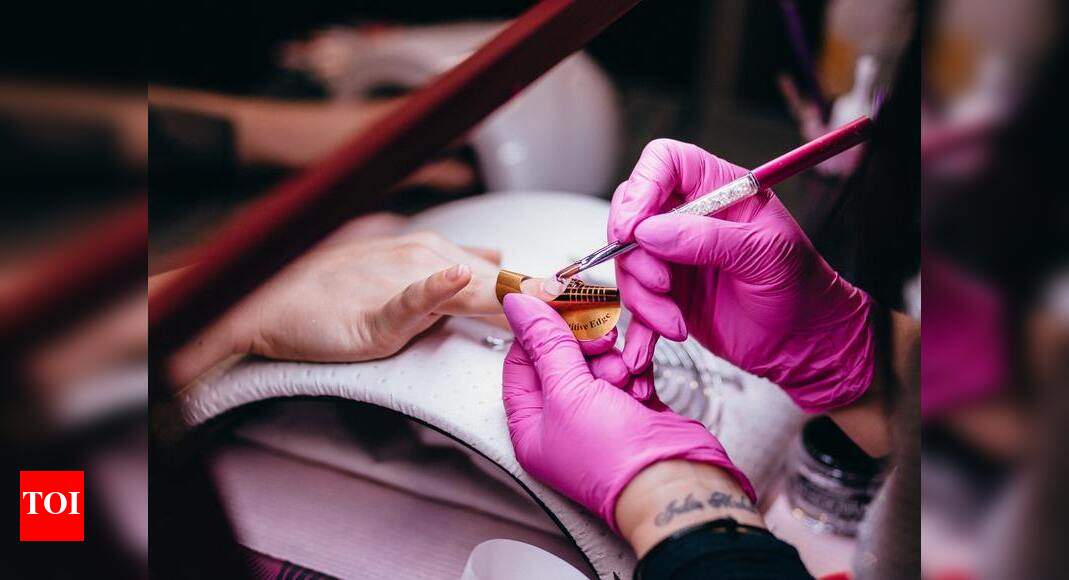 Nail Extension: Artificial nails that add an oomph factor to your nails ...