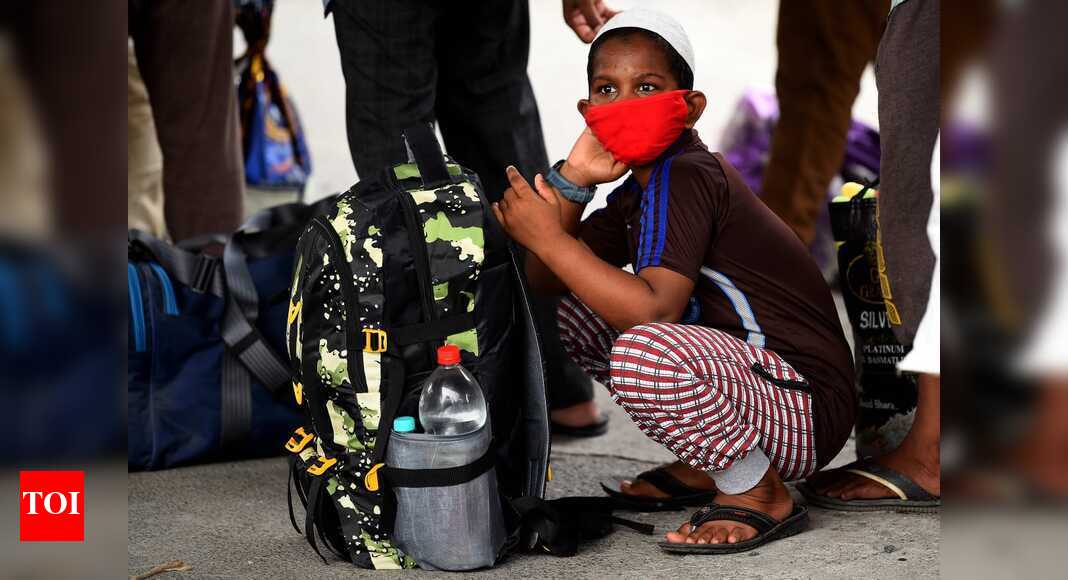 Coronavirus: Tamil Nadu govt to distribute 13.48 crore cloth masks to ...