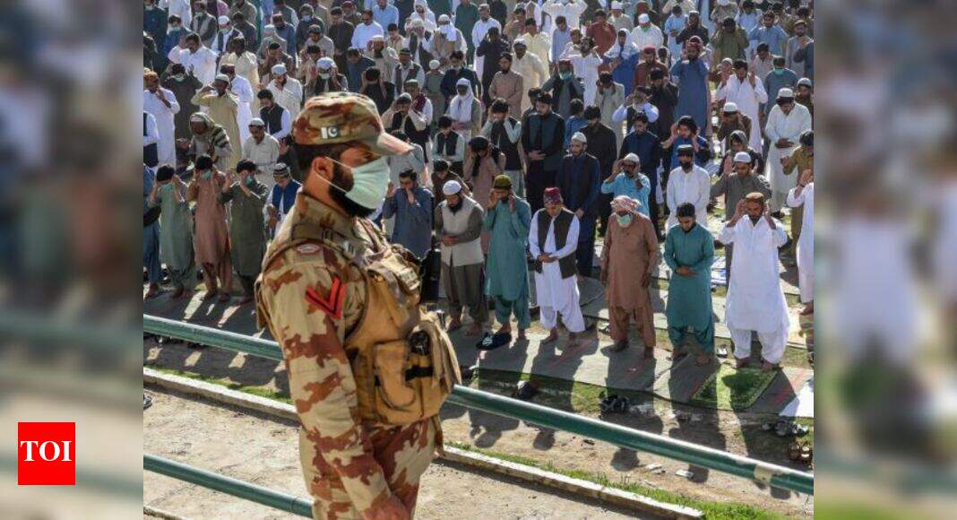 Pakistan News: Pakistan security forces abandon border posts as violent ...