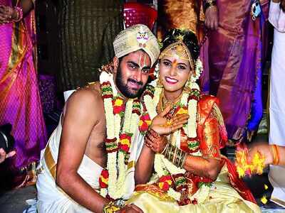Mayuri ties the knot with her long-time boyfriend Arun | Kannada Movie ...