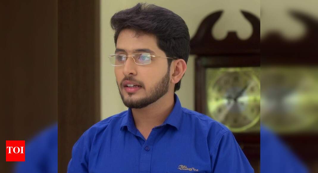 Here's why Tejas Barve is honing makeup skills - Times of India