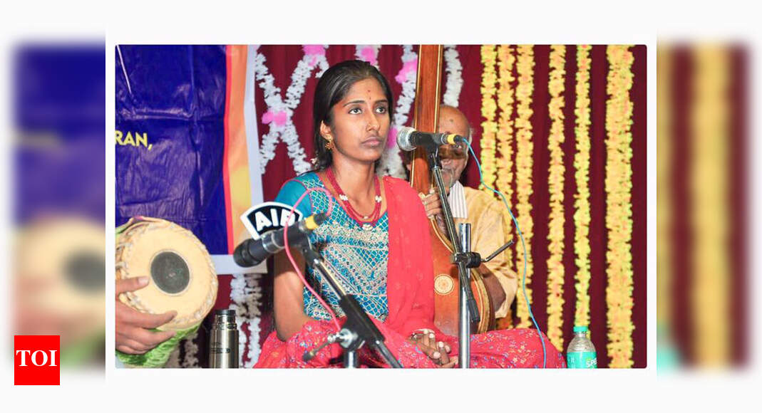 Singer Pooja Narayanan’s cover version of ‘Pookal Pookum’ wins praises ...