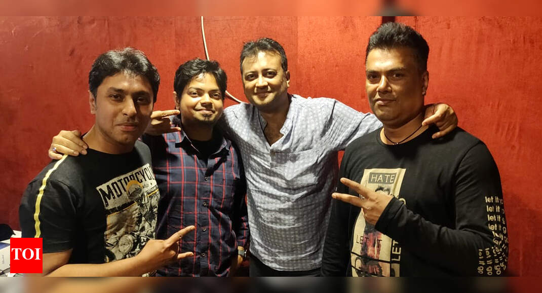 Deb Chowdhury, frontman of folk band Sahajiya, comes up with a unique ...