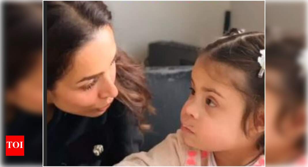 Malaika Arora's cute throwback picture with a friend's daughter wins ...