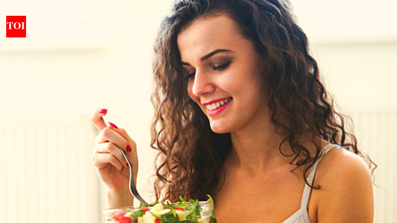 Sitting in this position while eating helps in better digestion