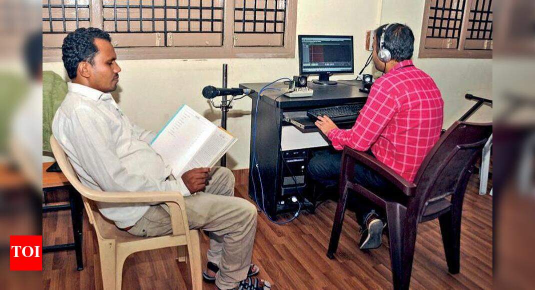 Blind students attend classes on mobile phones | Surat News - Times of ...