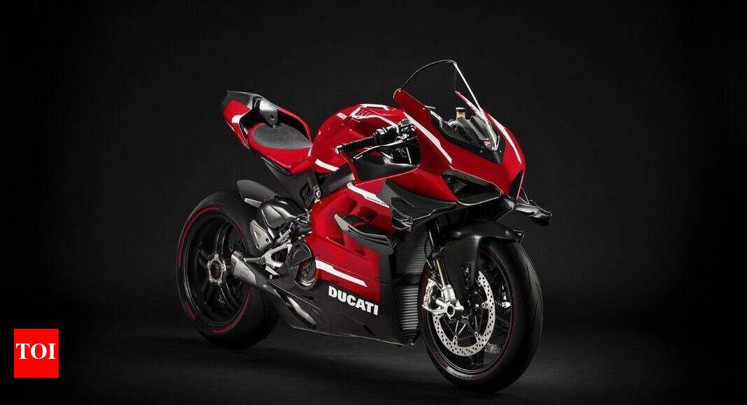 Ducati Superleggera V4: Ducati starts production of Superleggera V4 ...