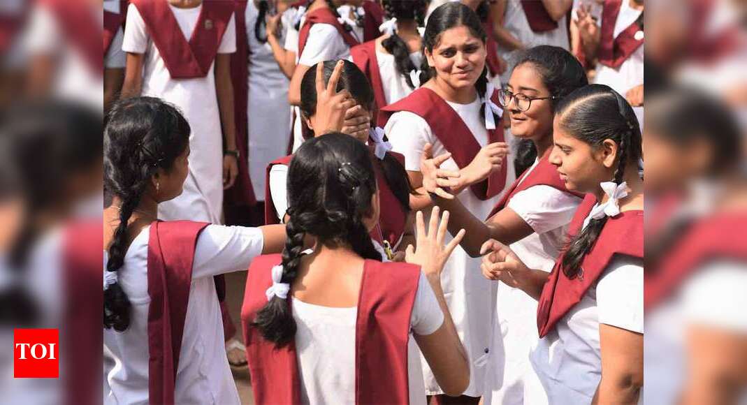 Lakhs of students sit for second PUC exam in Karnataka - Times of India