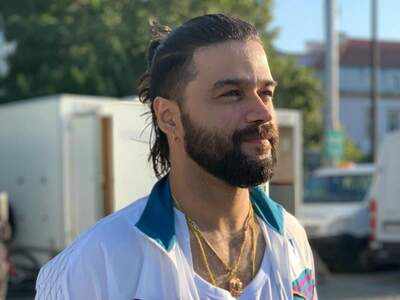 Balraj Syal makes song as tribute to Sonu Sood - Times of India