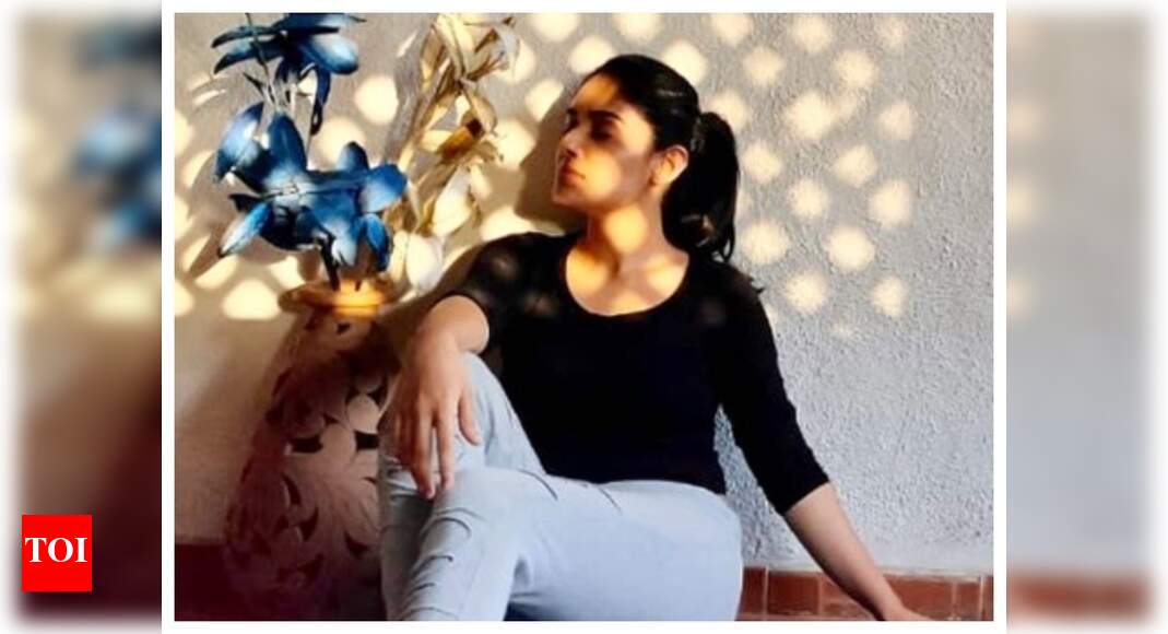 Pallavi Patil Shares A Beautiful Sun Kissed Picture Captions It A Small Light Of Hope