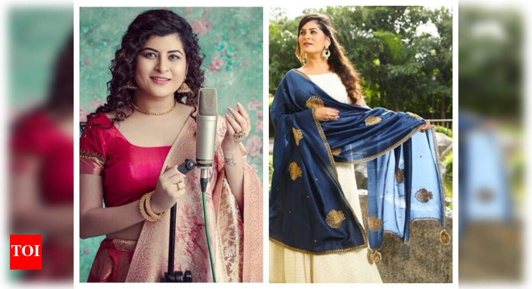 Singer Savani Ravindra records first song in studio after lockdown ...