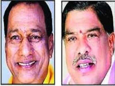 Telangana: TRS minister, former MLA clash over turf, booked | Hyderabad ...