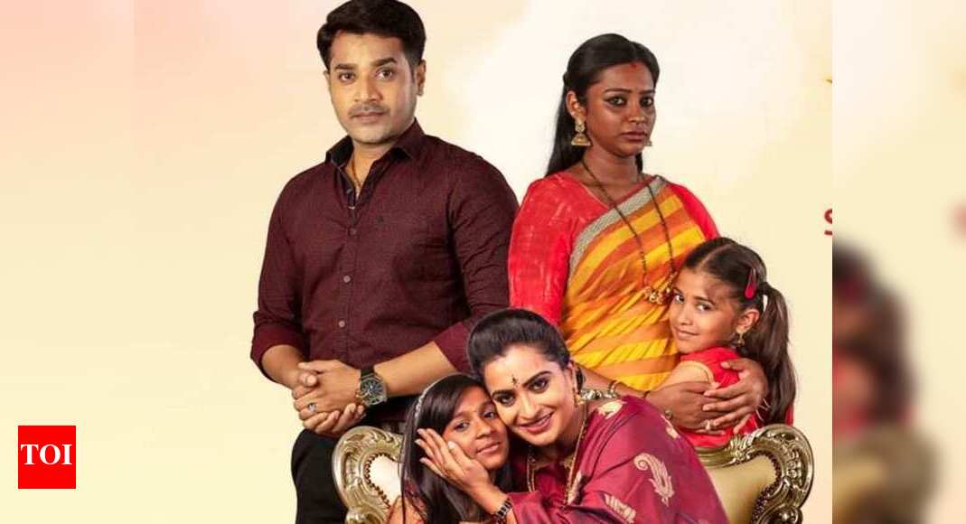 Muddulakshmi completes 700 episodes - Times of India