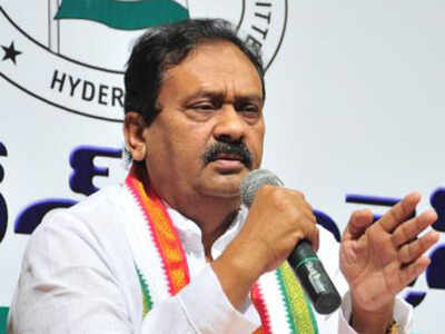 Mohammed Ali Shabbir of Congress demands health emergency in Hyderabad ...