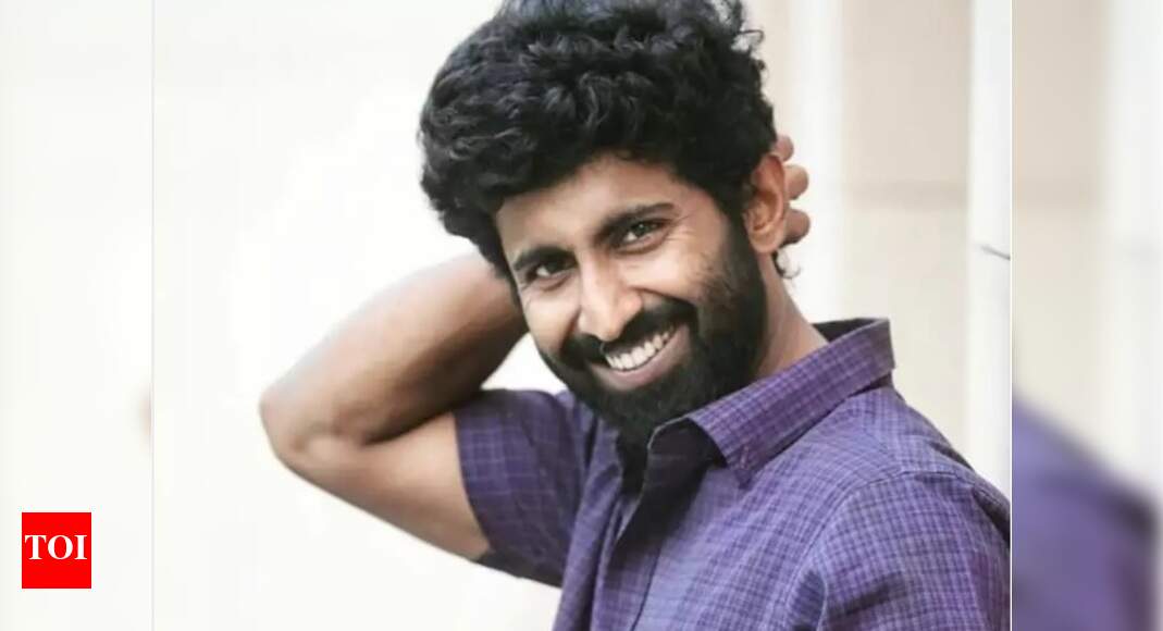 Here's how actor Mahendran wished for Thalapathy Vijay's birthday ...