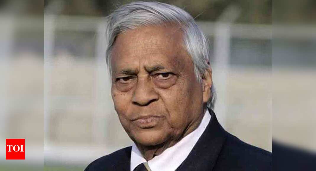 Haryana CM Khattar condoles demise of legendary spinner Rajinder Goel ...