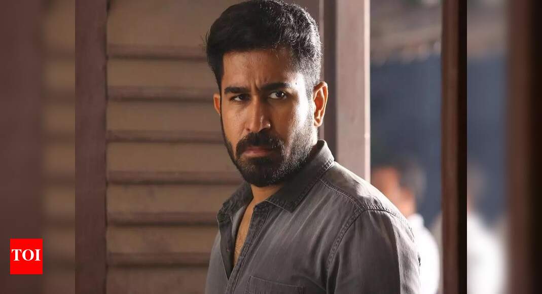 Vijay Antony shares new still from Khaki | Tamil Movie News - Times of ...
