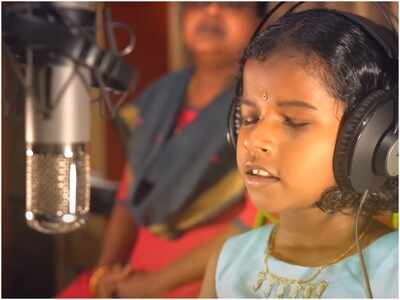 Exclusive! ‘My friends loved ‘Pulariyil Achante’ song,’ says 10 year ...