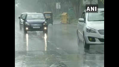 Rain in Delhi NCR Today: Rain lashes parts of Delhi-NCR, IMD predicts more showers | Delhi News ...