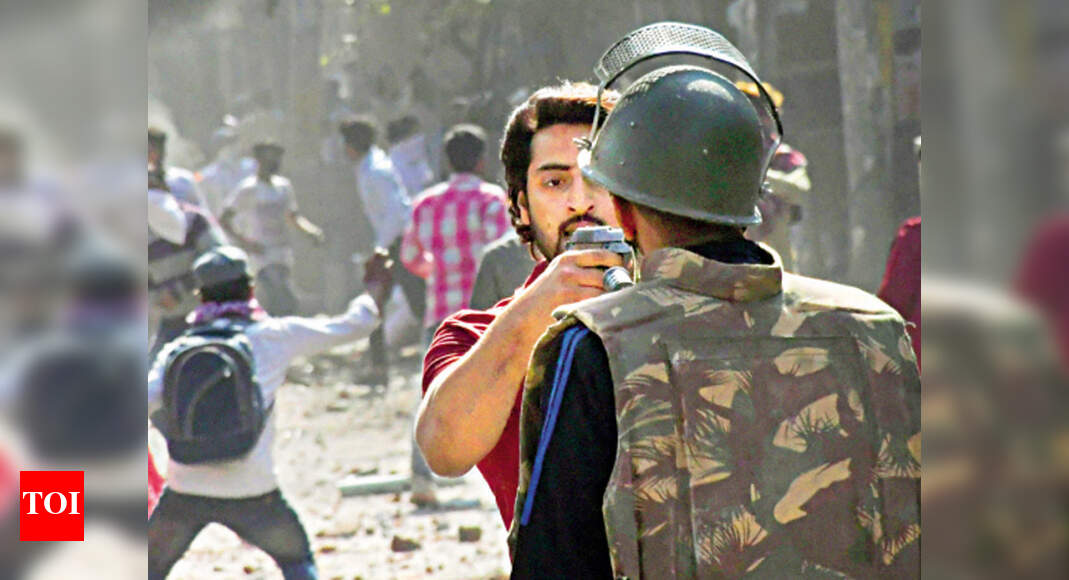 Delhi: No bail for man who pointed gun at policeman | Delhi News ...