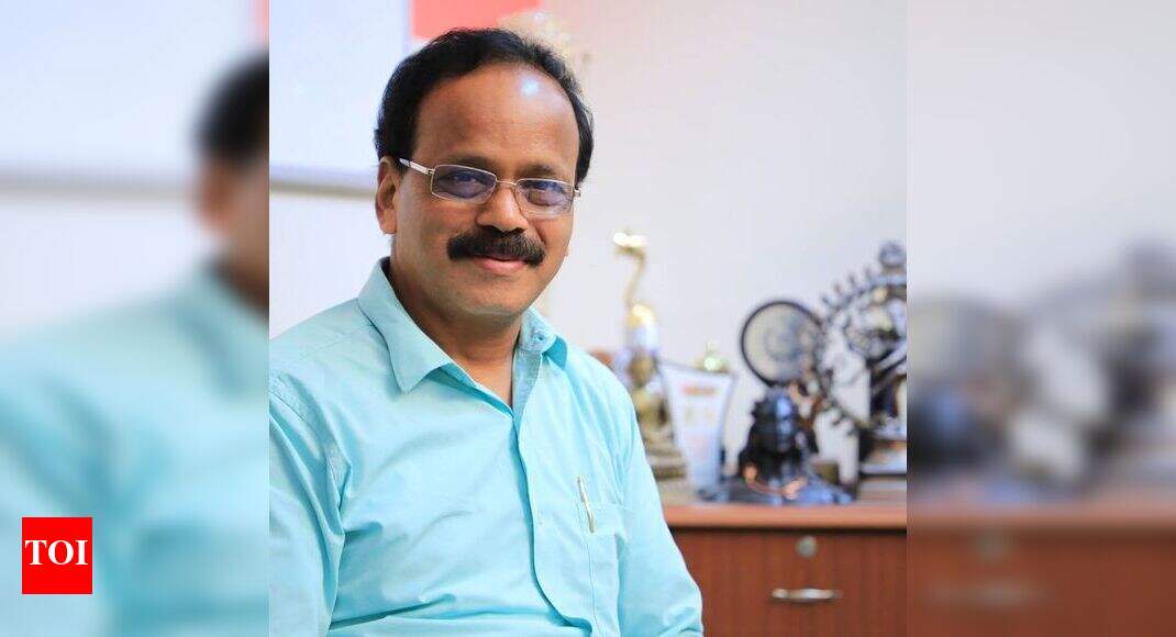 Producer Dhananjayan loses his brother to COVID-19, urges people to be ...