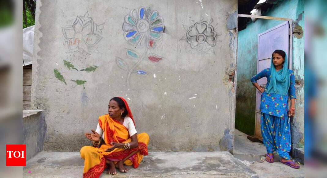 Migrant workers living in slums struggle to make ends meet as Covid-19 ...