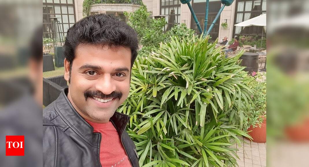 'Master' actor Prem takes up yoga to stay fit | Tamil Movie News ...