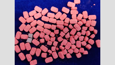 Chennai customs seizes ‘Red Buli’ pills worth Rs 3 lakh | Chennai News ...
