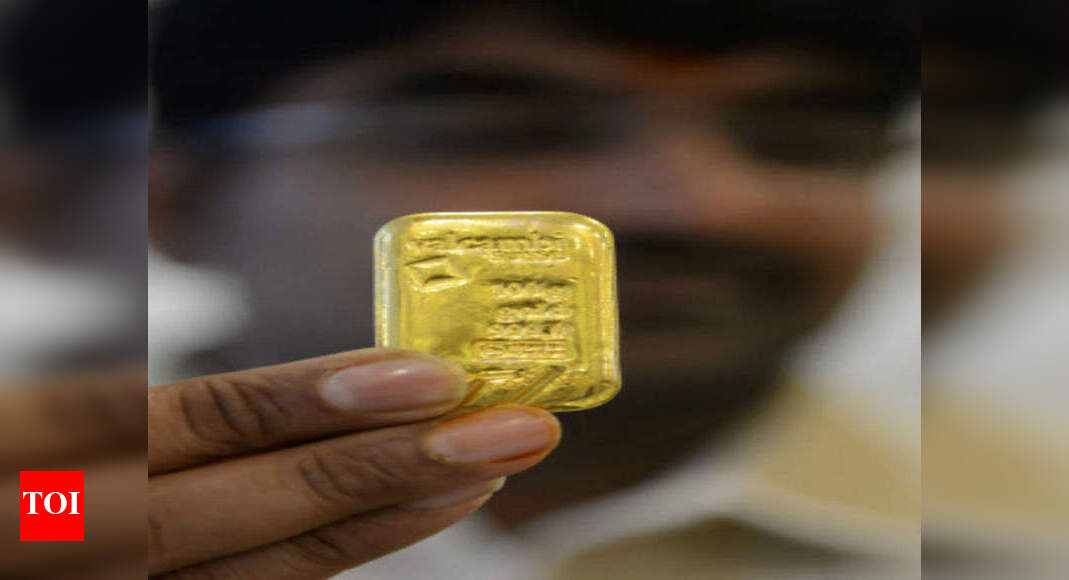 Gold Rate Today: Gold, silver prices fall on profit booking | India ...