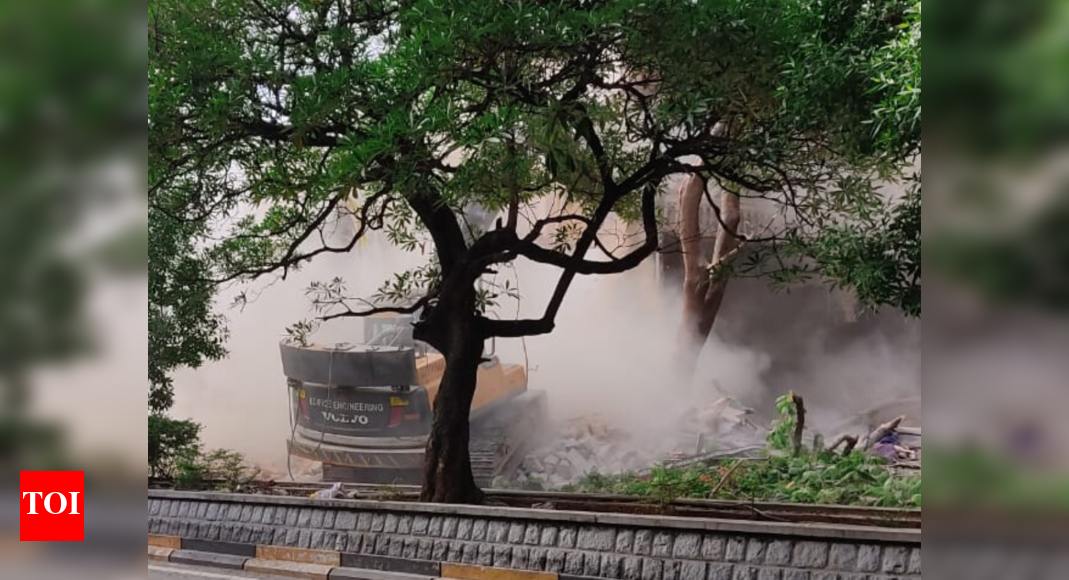 Telangana: Glorious Saifabad Palace now a pile of rubble | Hyderabad ...