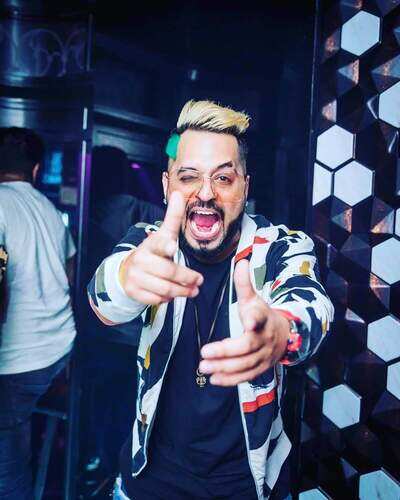 Star Boy LOC is excited to be back on shooting set | Punjabi Movie News ...