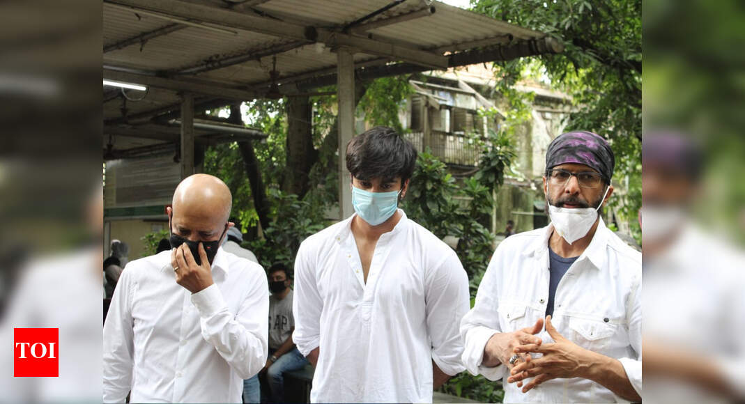 Veteran actor Jagdeep passes away: Jaaved Jaaferi, son Meezaan and ...