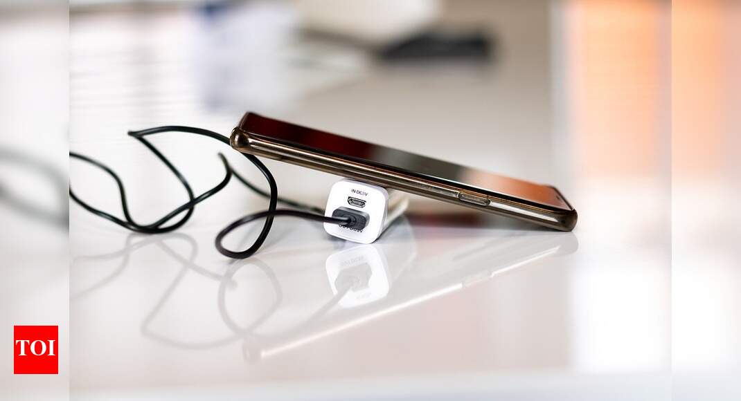 Rechargable 5000mAh Power Banks to back-up your smartphone - Times of India