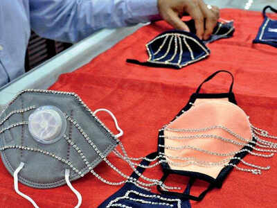 Surtis’ love for diamonds now sparkle on masks! | Surat News - Times of ...