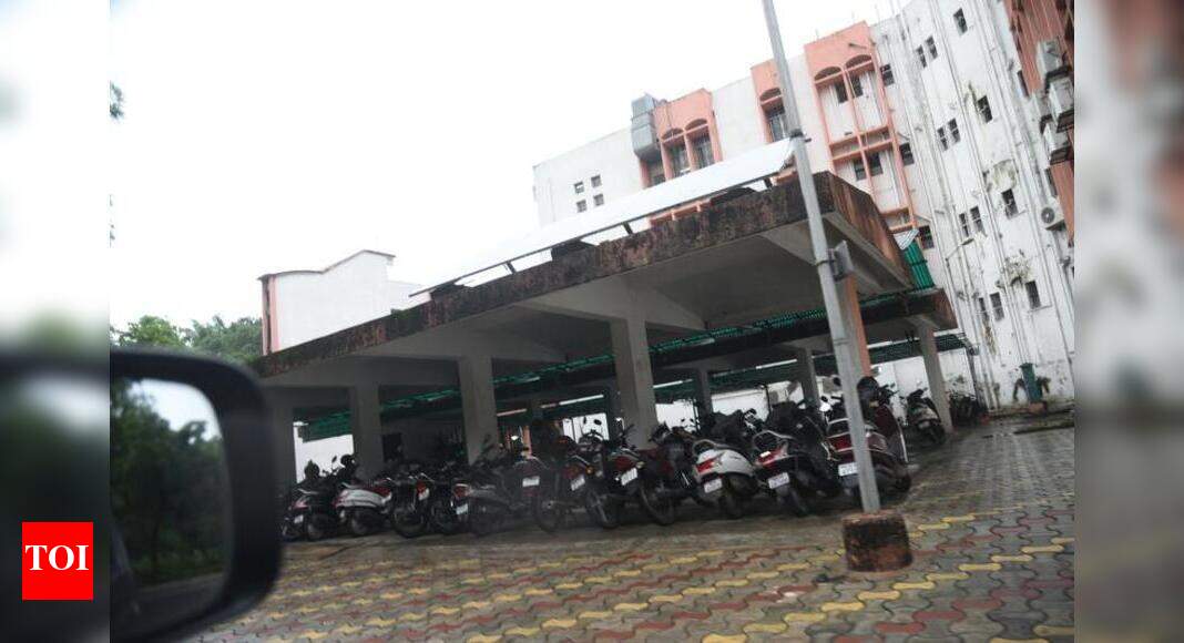 Van Bhavan accountant dies of Covid-19; norms violated | Nagpur News ...