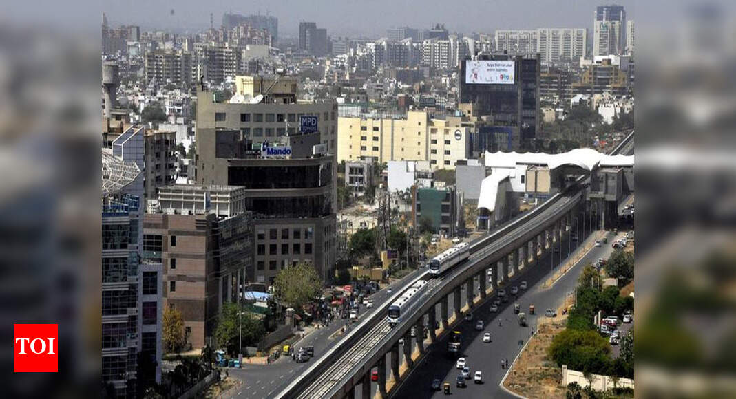 DTCP removes squatters from green belt in 2-day drive | Gurgaon News ...