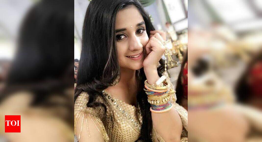 We had Ayurvedic medicine before resuming shoots: Kanika - Times of India