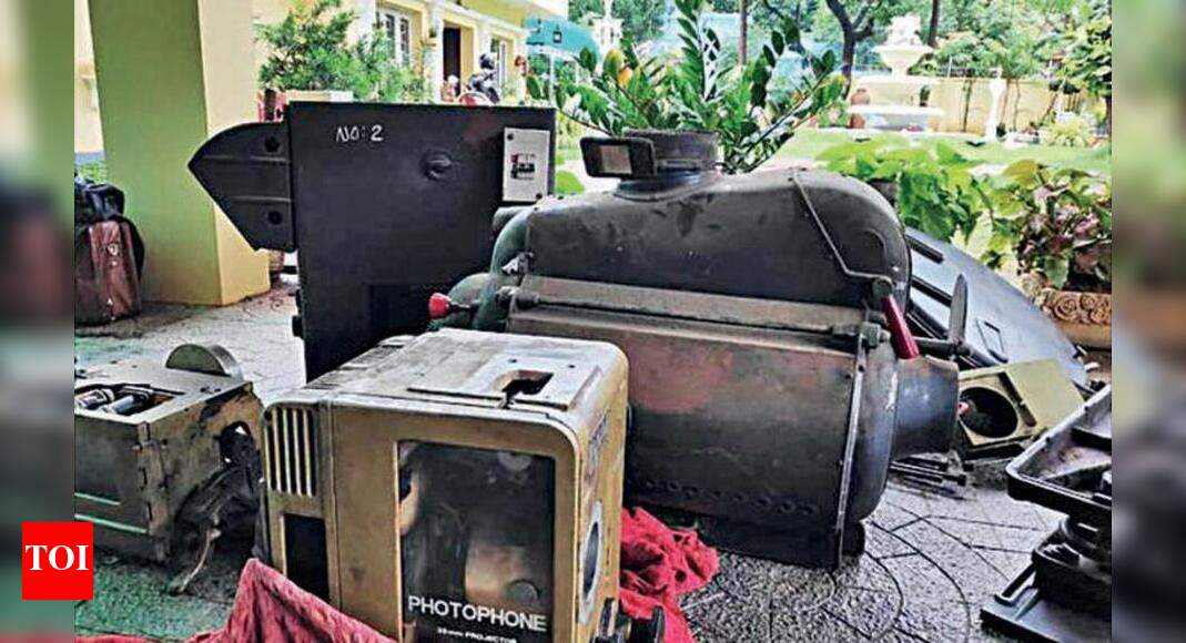 Kerala’s first film projector to become a museum piece in city ...