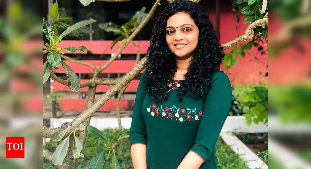 Watch: Aswathy Sreekanth reminisces her first day of hosting a TV show ...